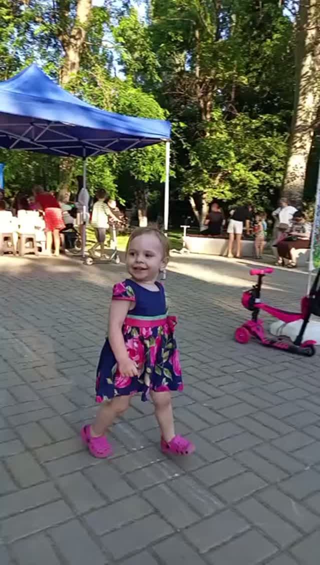 Наша Ксения )