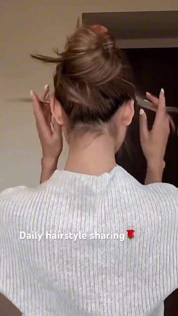 Супер простая прическа на каждый день👍