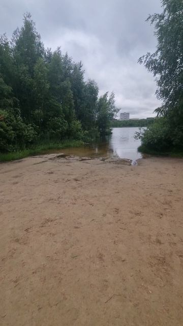 Обзор пляжа у Святого озера в Косино 🏖