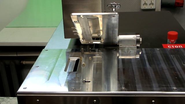 Сварка одного из пакетов для хранения и переработки компонентов крови