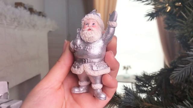 Ёлочная игрушка СЕРЕБРЯНЫЙ САНТА с мешком подарков, полистоун, 10 см, E0385-2