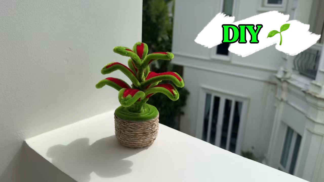 Милое растение из пушистой проволоки 🌱