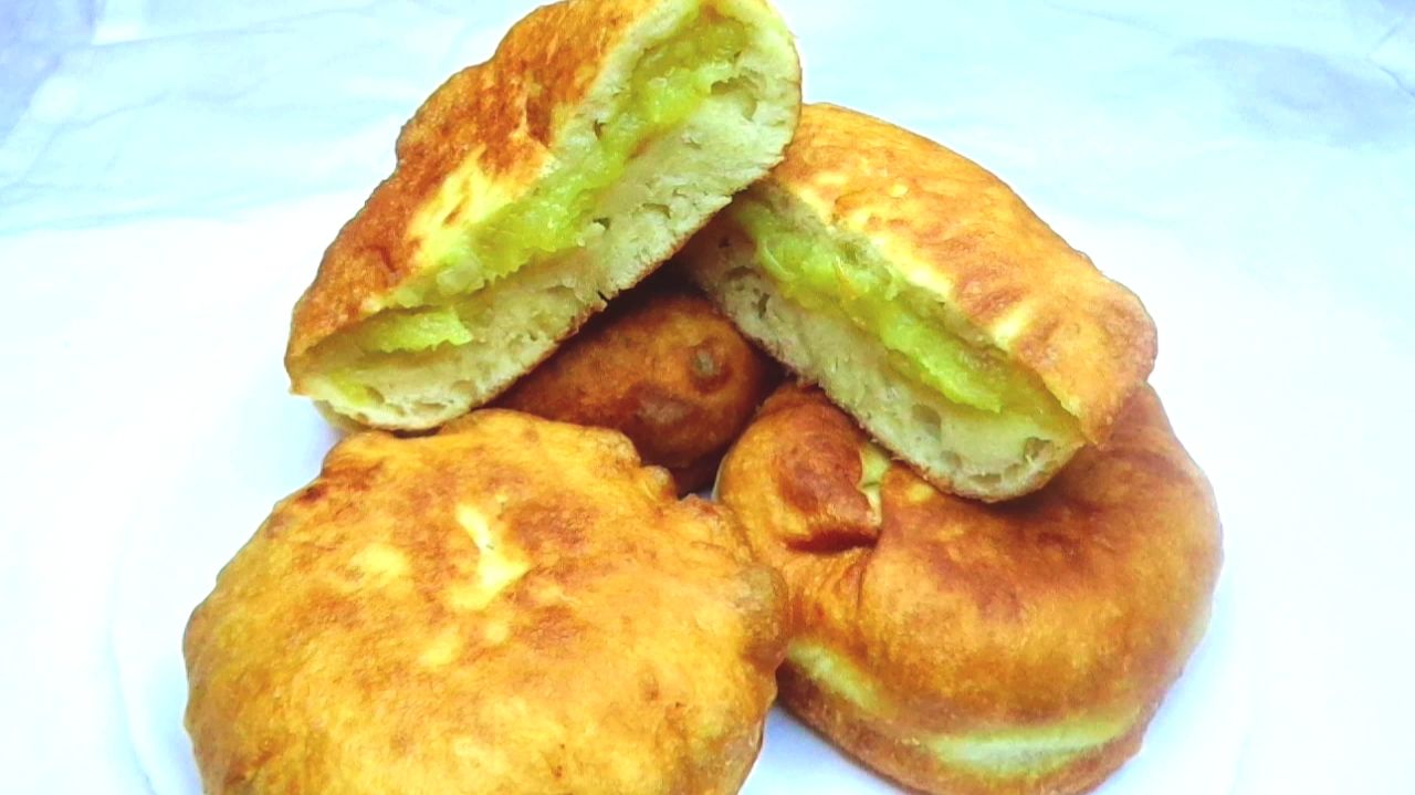 Жареные пирожки с кортошкой и луком