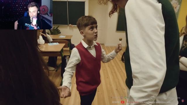 Crun4ch СМОТРИТ Школа 4  ПОБРИЛИ НАЛЫСО на УРОКЕ  ВЫЗВАЛИ ПОЛИЦИЮ в ШКОЛУ ГЛАЗАМИ ШКОЛЬНИКА