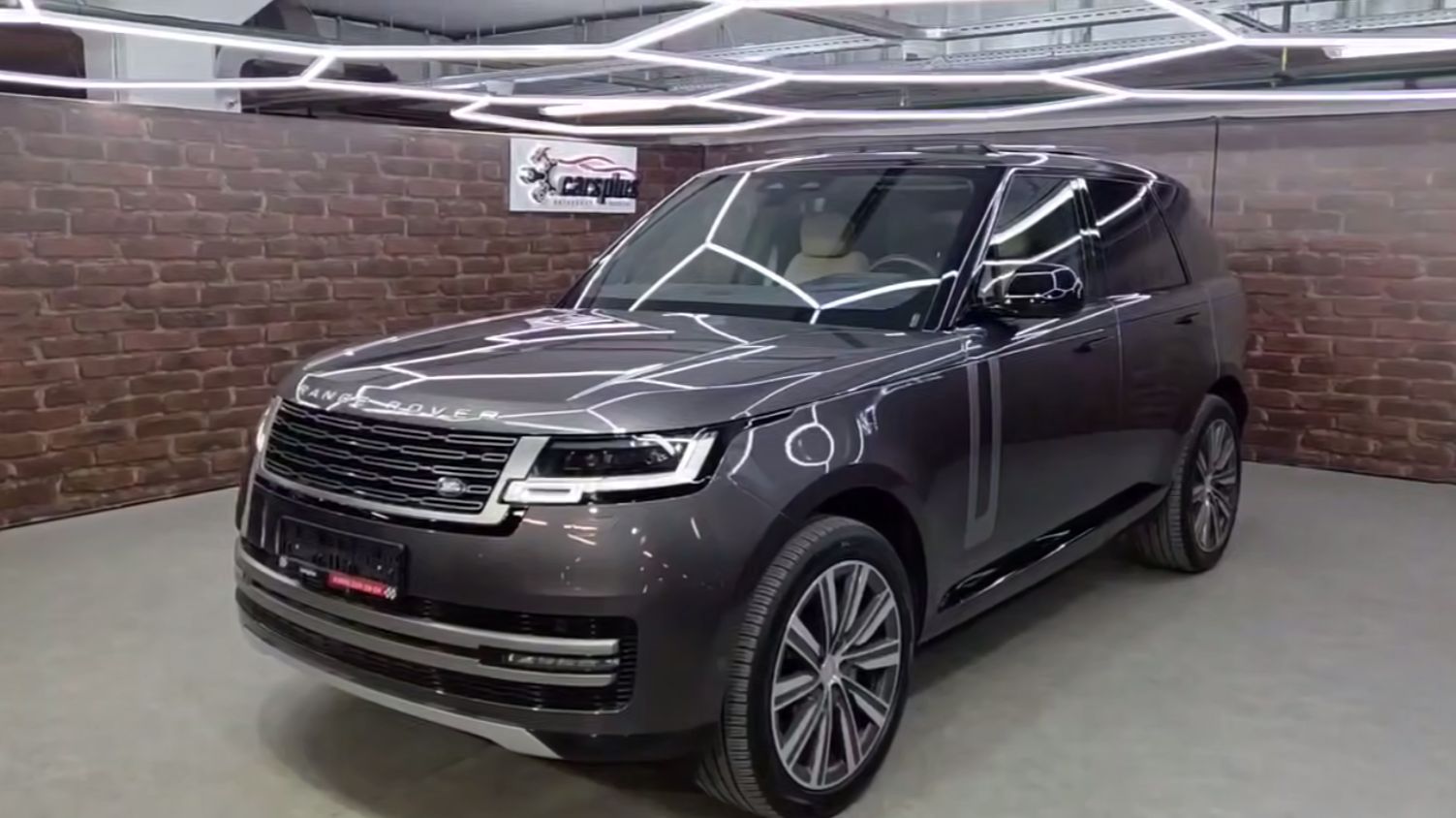 🚘 Range Rover V 2022 года выпуска