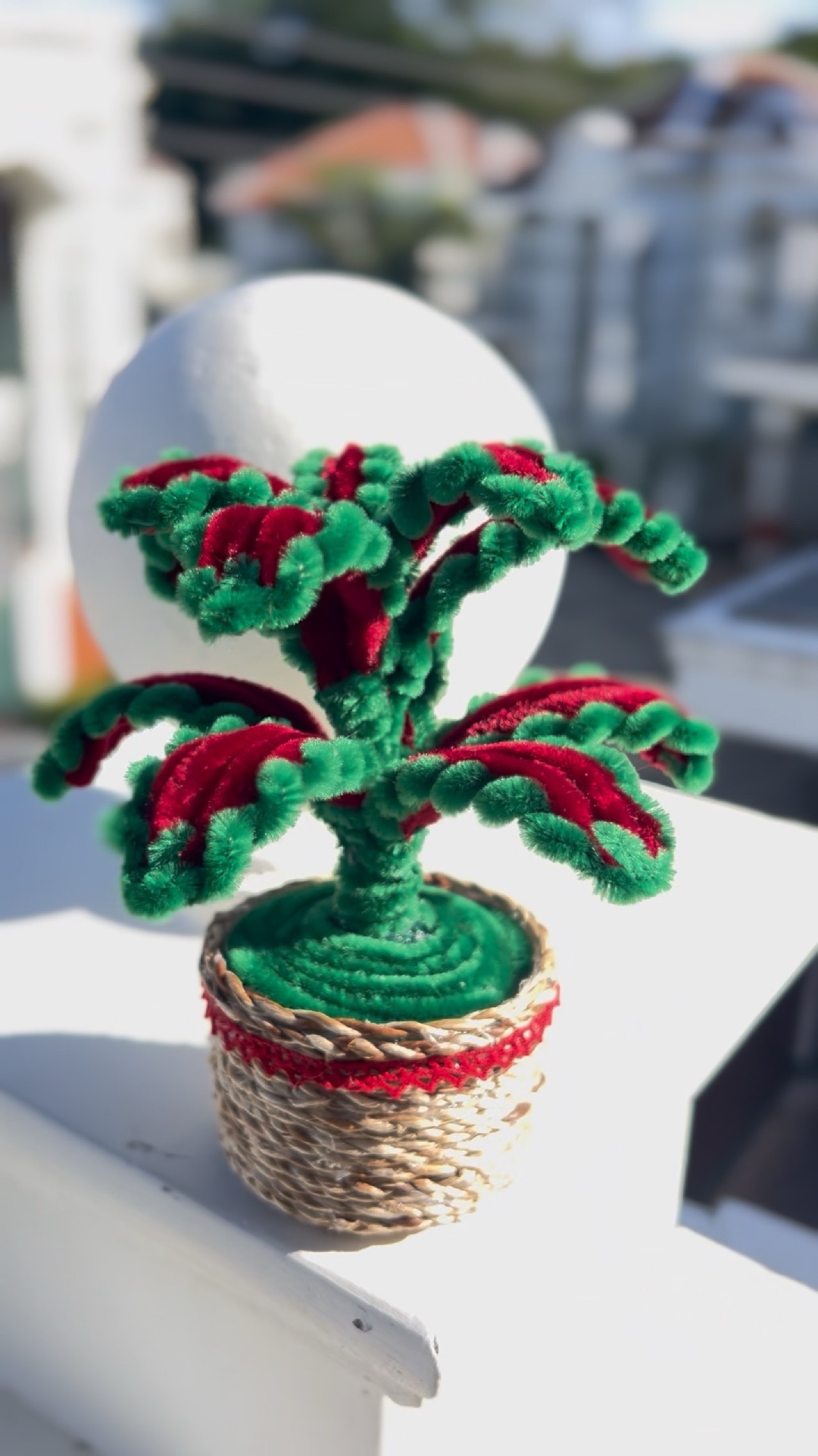Милое растение 🌱 из пушистой проволоки 🌱
