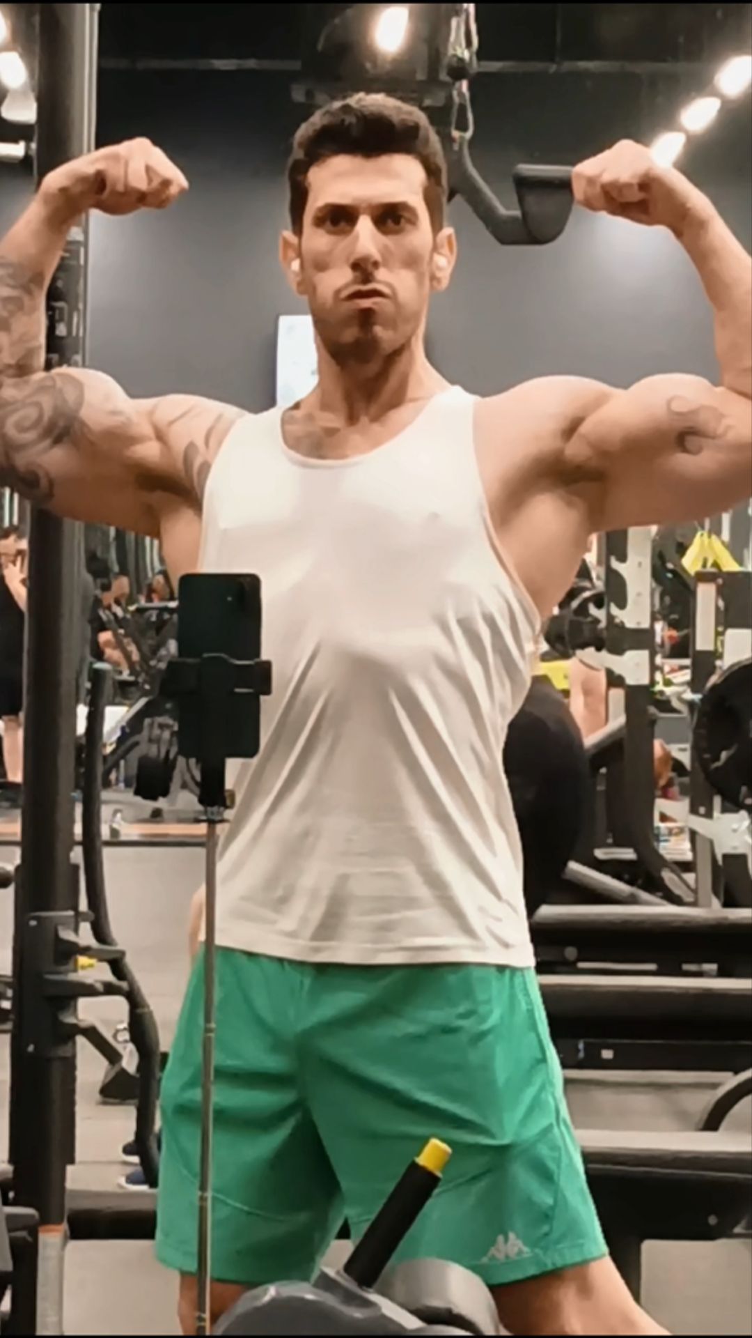 Seated Incline Dumbbell Biceps Curl 🔥 #Classicphysique #Motivation