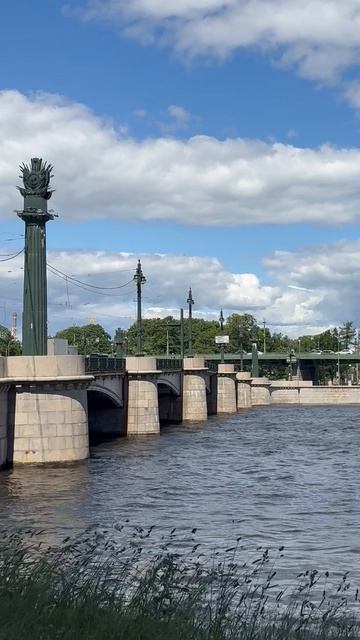 Часовня во имя иконы Божией Матери Всецарица в Санкт-Петербурге.
