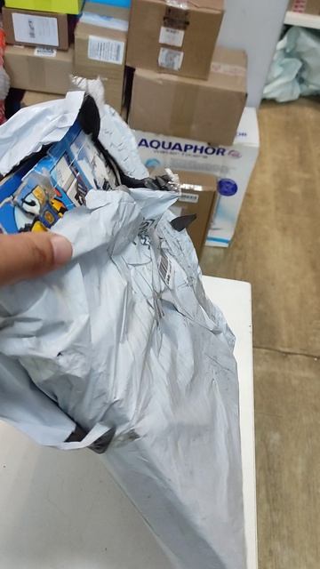 Вот так доставляет Авито доставка наборы ЛЕГО