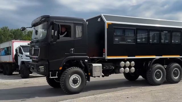 Вахтовые автобусы на шасси SHACMAN. Отгрузка нашему покупателю из г. Екатеринбург от 11.06.2026