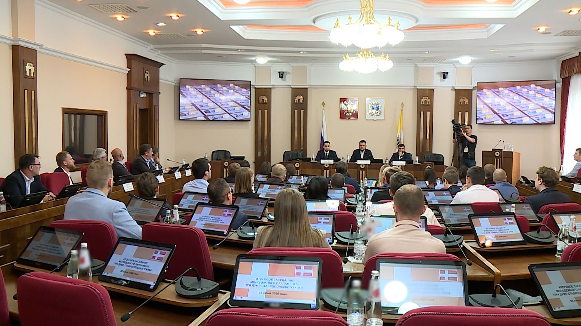 Молодёжный Парламент края подвёл итоги работы