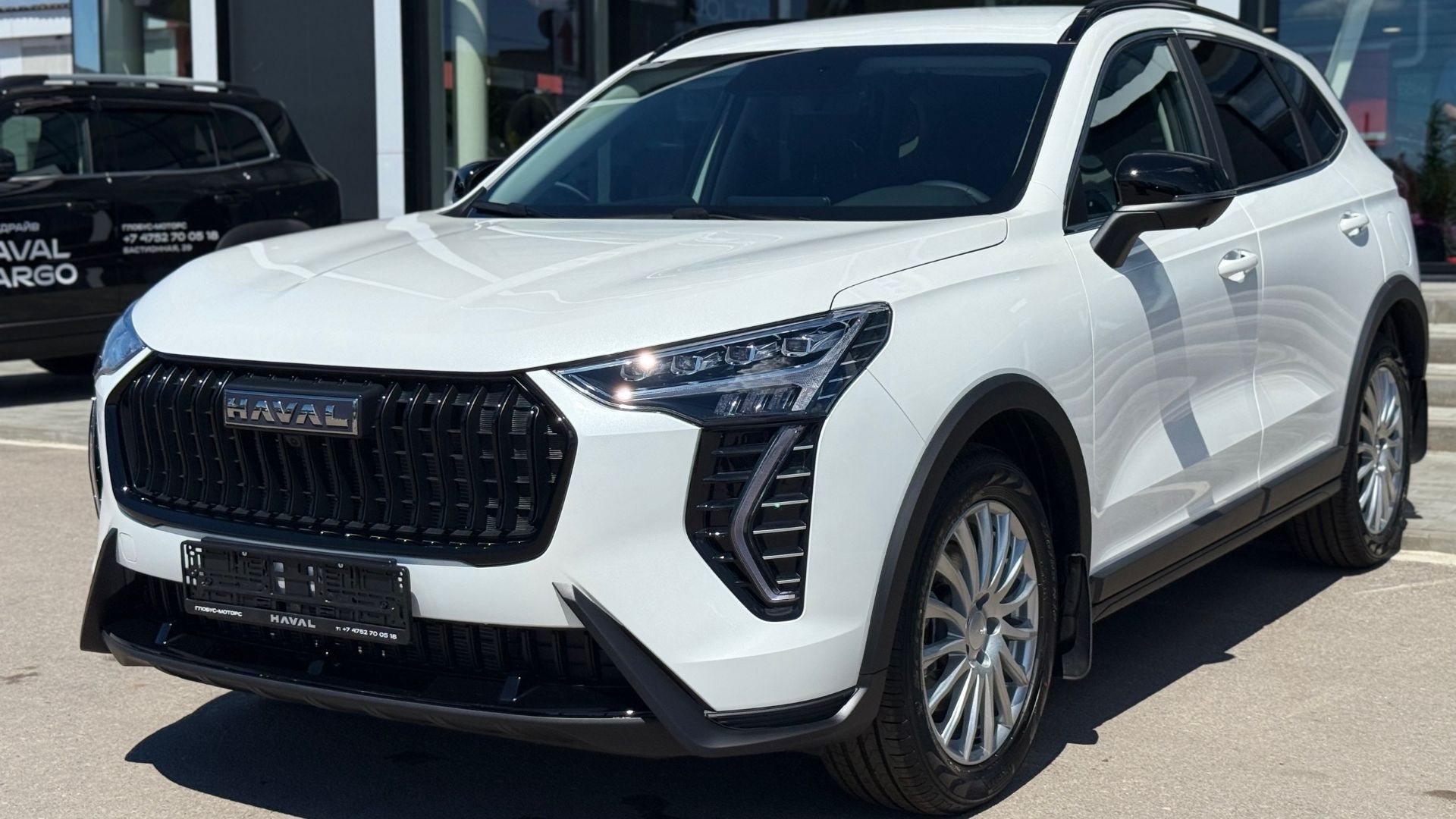 HAVAL Jolion в комплектации Премиум белый салон черный 4WD
