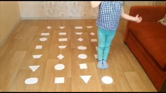 Лабиринт геометрических фигур Учитель дефектолог Котова Н Н дс 142 г. Ярославль