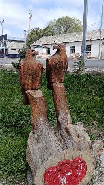 Скульптуры, которые не кричат, а фиксируют