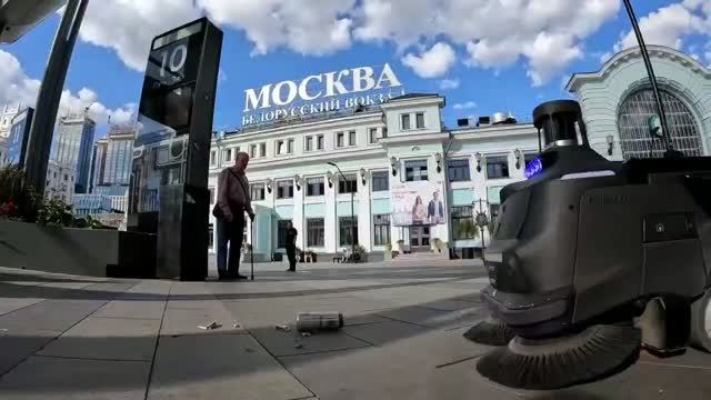 Робот-дворник на Белорусском вокзале г. Москва | PUDU MT1 от SPI robotics
