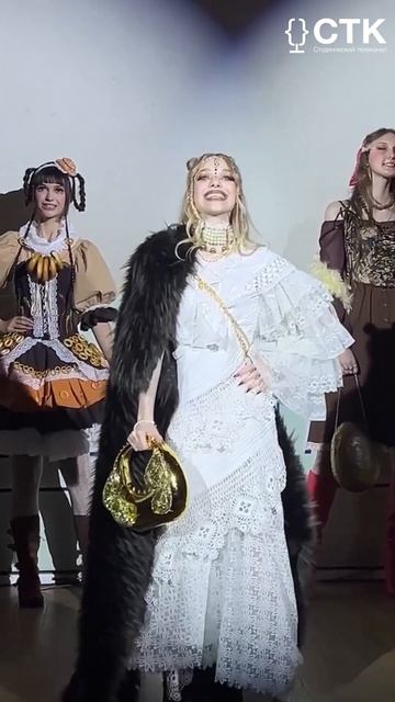 МАМ, Я НА ЖУРФАК!