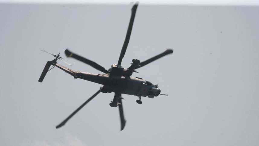 Вертолет Ми-28НМ уничтожил опорный пункт ВСУ. Лучшее видео из зоны СВО
