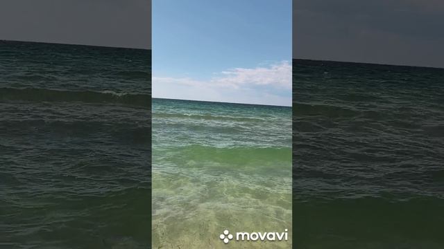 Черноморское.Время загорать и купаться.Вода +26.