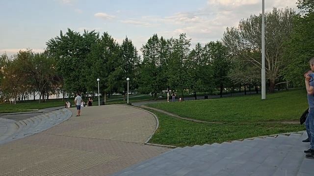 Екатеринбург. Академический театр Драмы и Октябрьская площадь