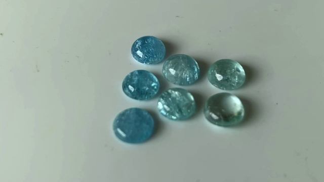 Аквамарины круги 7 мм высотой 3-4 мм