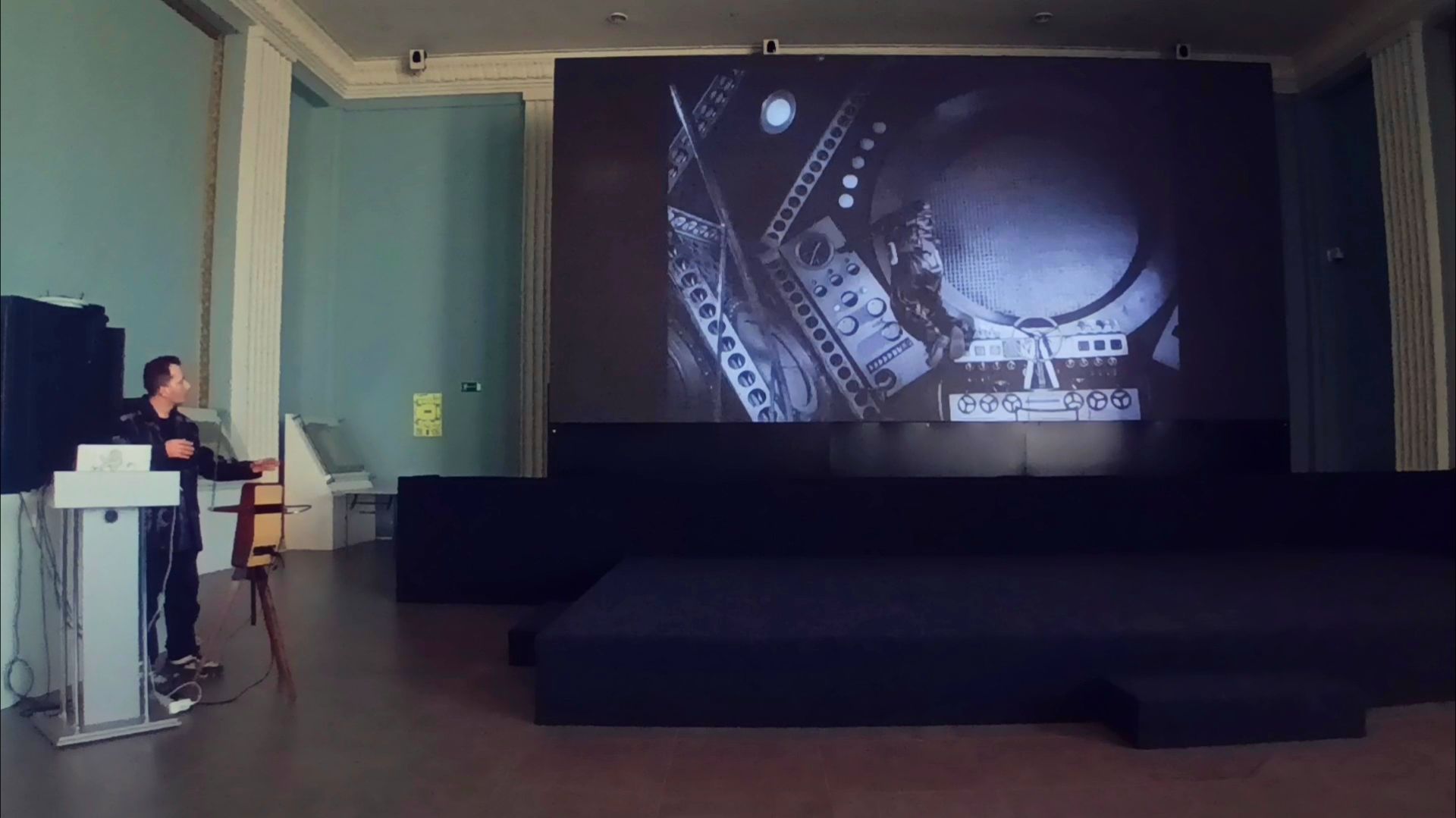 Летим на Луну вместе с Петром Терменом и "Космическим рейсом"!