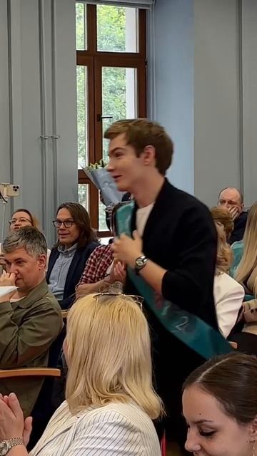 🎓В школе прошла торжественная церемония, которая навсегда останется в памяти.
