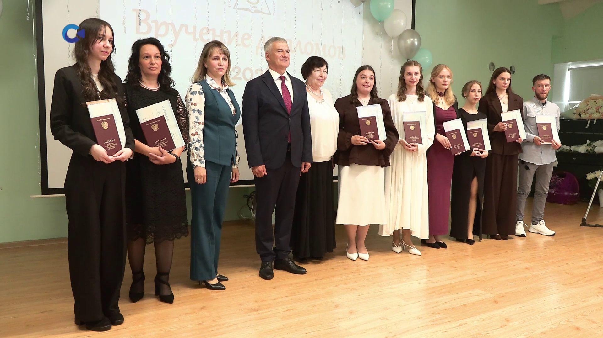Выпускники медколледжа получили дипломы и готовятся к работе в районах Карелии