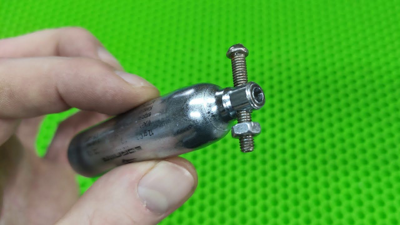 Секретная функция пустого баллончика из-под CO2 для сифона. Потрясающая идея