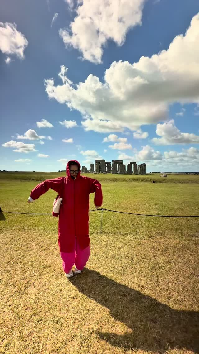 Стоунхендж 🪨 5000 лет спустя!
