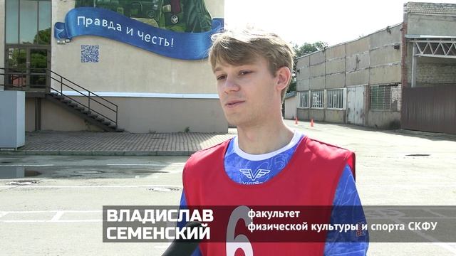 В военно -учебном центре СКФУ напряженная пора сдачи нормативов для зачисления и учебы.