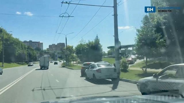 На владимирских заправках продолжаются очереди