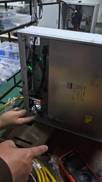 Шушумия. Maxphotonics лазер сломался. Вход питания есть, выхода с блока питания нет