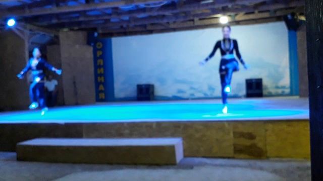 Танцуют маленькие джигиты. Кавказ. База "Орлиная гора" в  Тенгинке. Классная экскурсия из Туапсе.