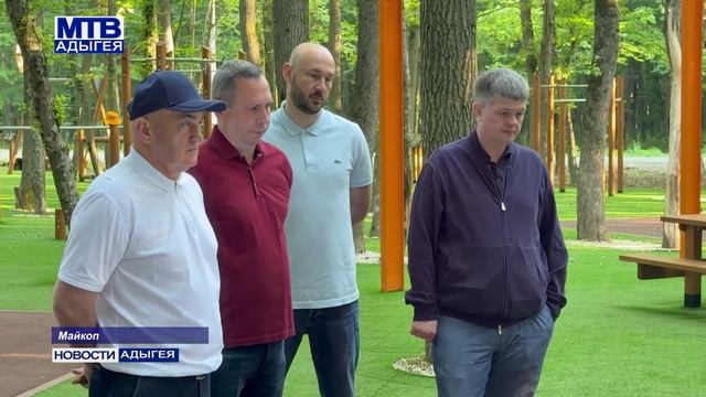 Глава Адыгеи проверил ход благоустройства территории у строящегося кафедрального собора в Майкопе