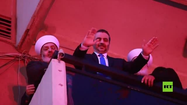 مئات اللبنانيين يستقبلون وزير الخارجية السوري في طرابلس