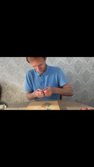 Делаем из банковской карточки медиатор