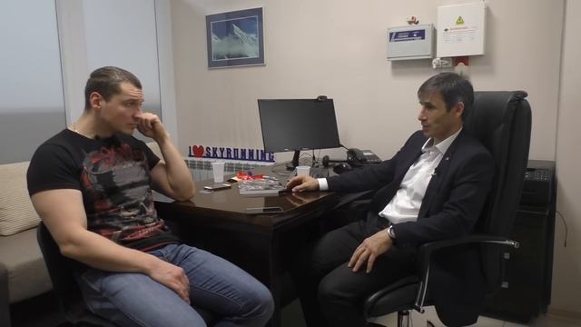 Марафонец с жимом лежа 190 кг / Багаудин Беков