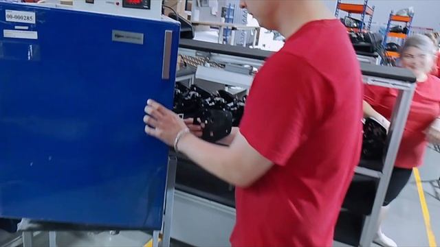 Ларгус сборка. Операция 3 жгут