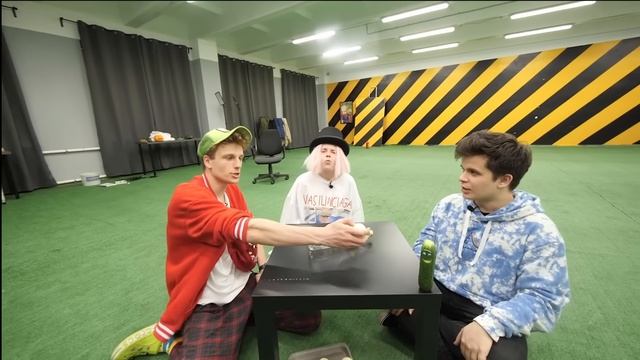 24 ПРАЗДНИКА за 24 ЧАСА - челлендж!