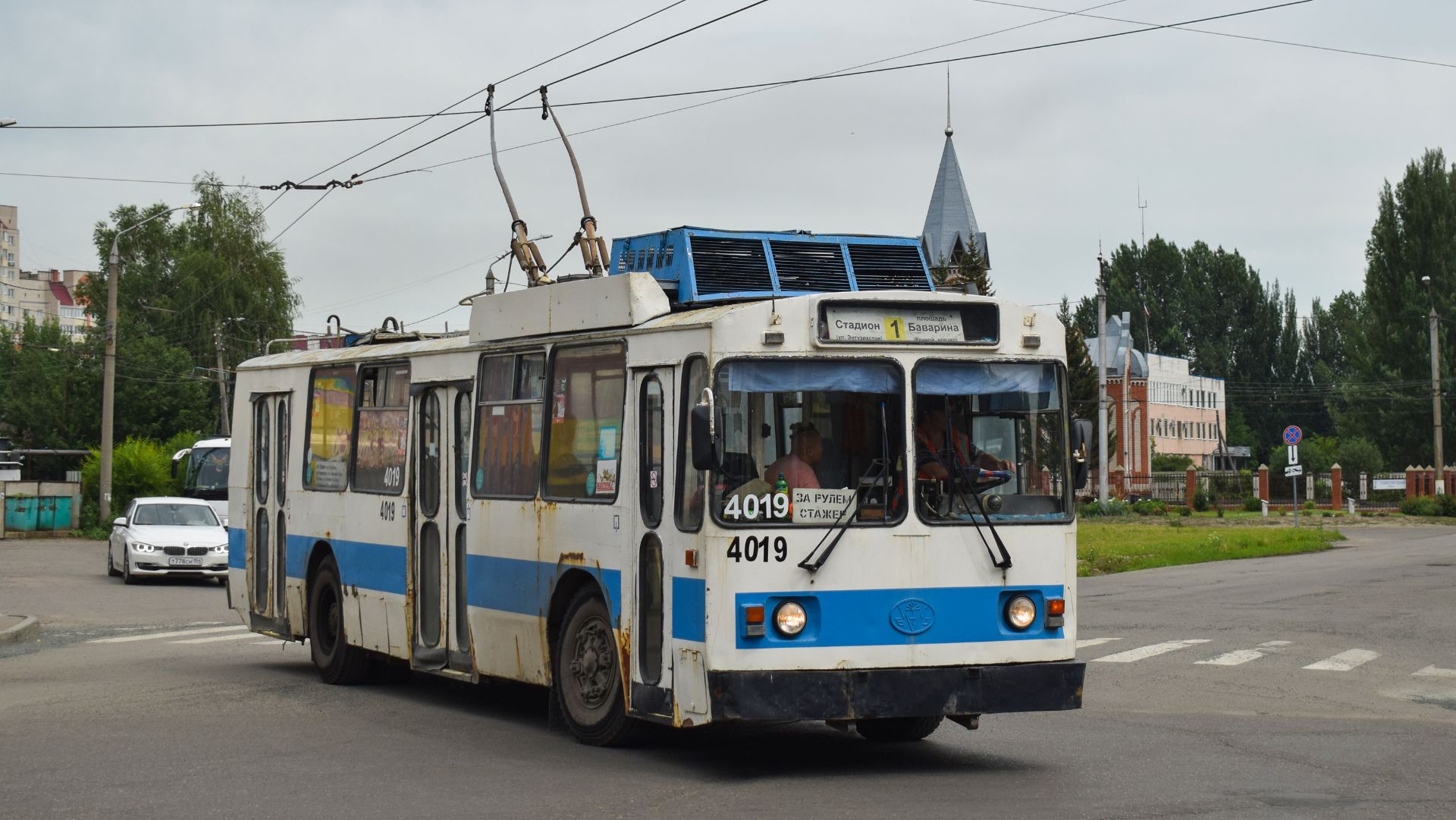 Троллейбусы