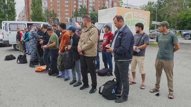 В Тюмени сотрудники УВМ провели профилактический рейд
