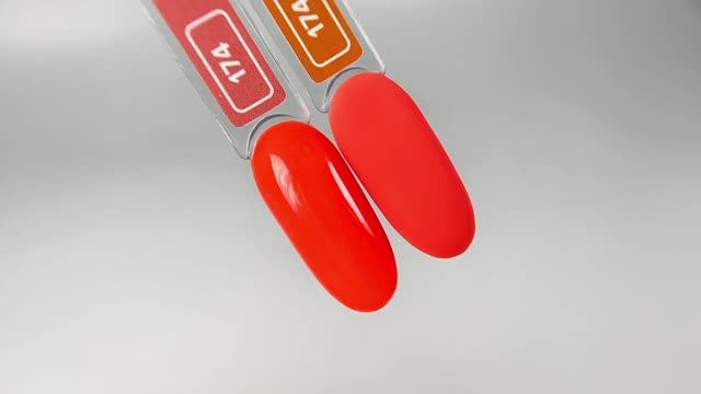 Выкраска: Гель–лак UNO №174 Мандарин - Tangerine