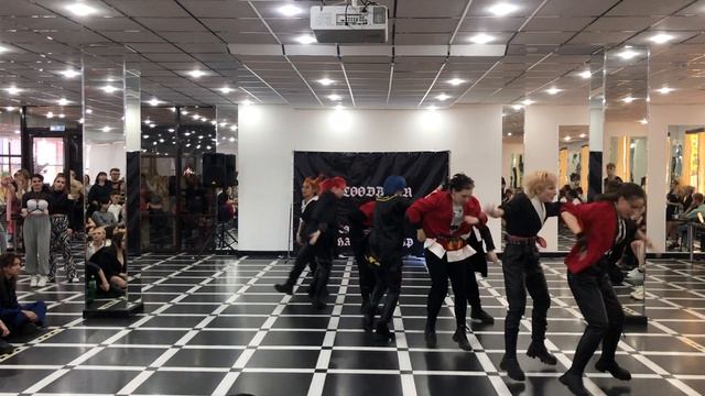 UNTAMED | STRAY KIDS - INTRO & BACK DOOR Dance Cover | Кавер-версия танца