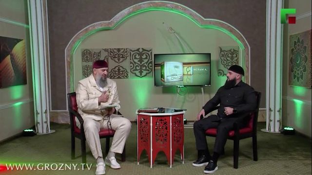 Ислам, Дахар.