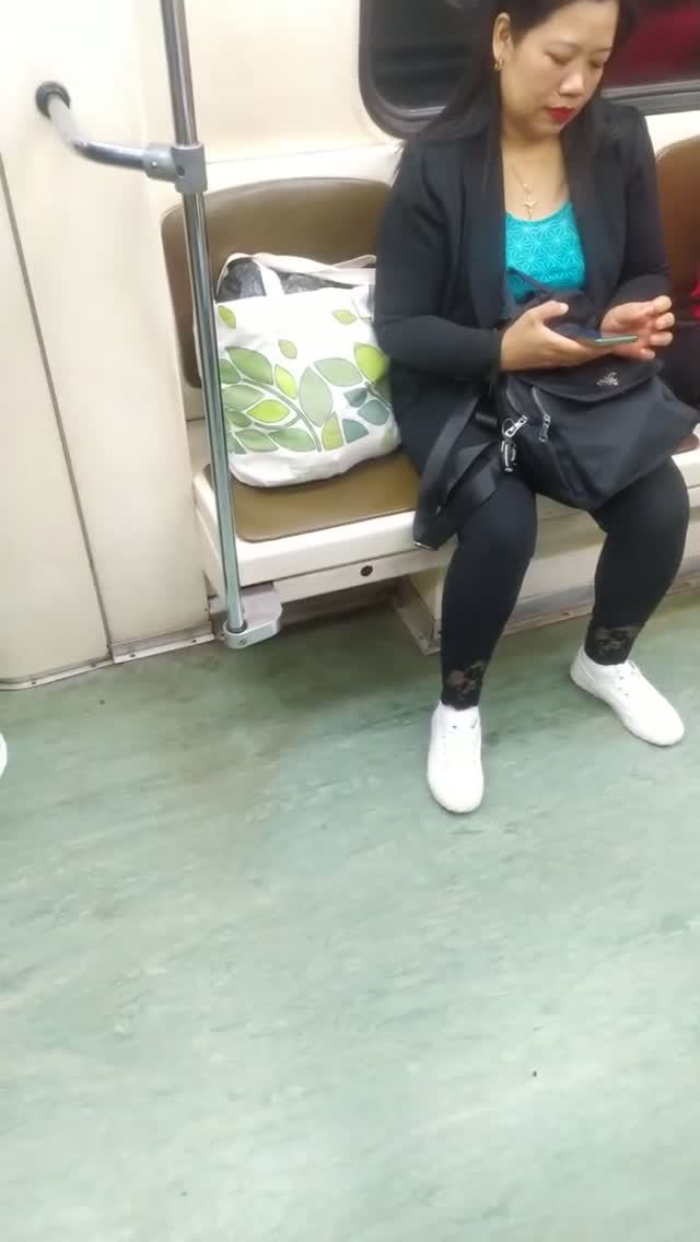 Мгновения жизни в вагоне метро