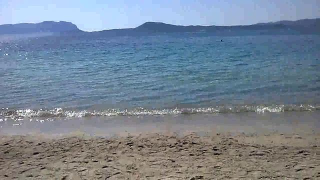 Пляж и Тирренское море возле отеля  Mare Blue