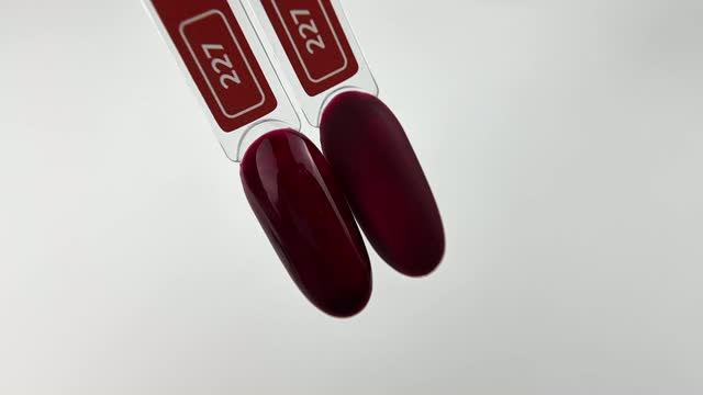 Выкраска: Гель–лак UNO №227 Махагон - Mahogany