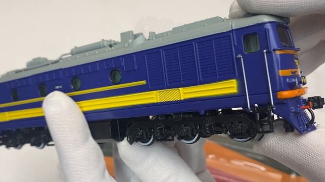 Распаковка: ТЭП10-314 (третий тираж), «Наши поезда», выпуск 5, MODIMIO