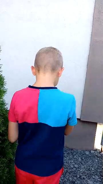 ,