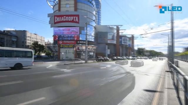 Уличный видеоэкран, г. Самара, Московское ш. 17,  Р10 мм